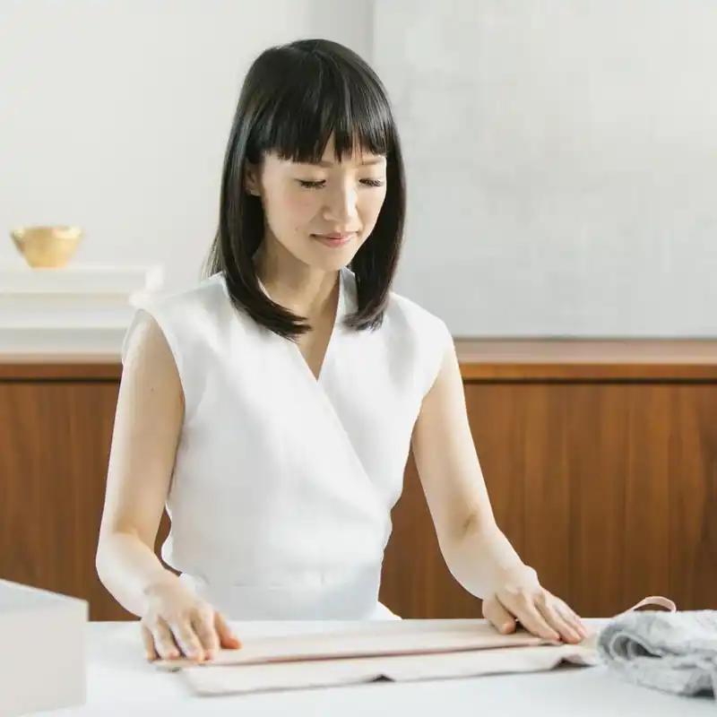 PASO A PASO de cómo dobla en vertical Marie Kondo la ropa interior para ...