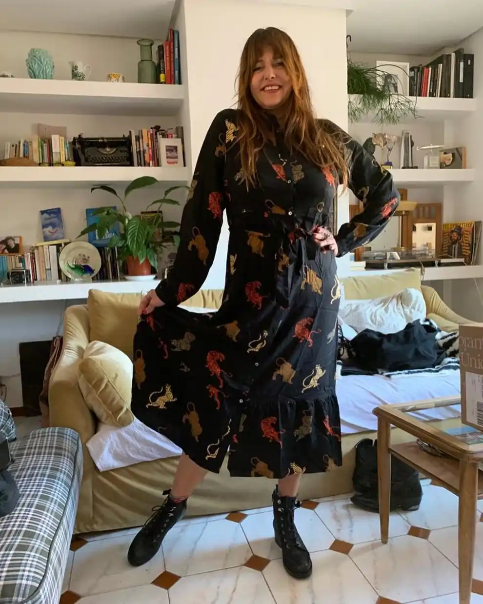 Nos colamos en el moderno salón de Yolanda Ramos: con una gran ...