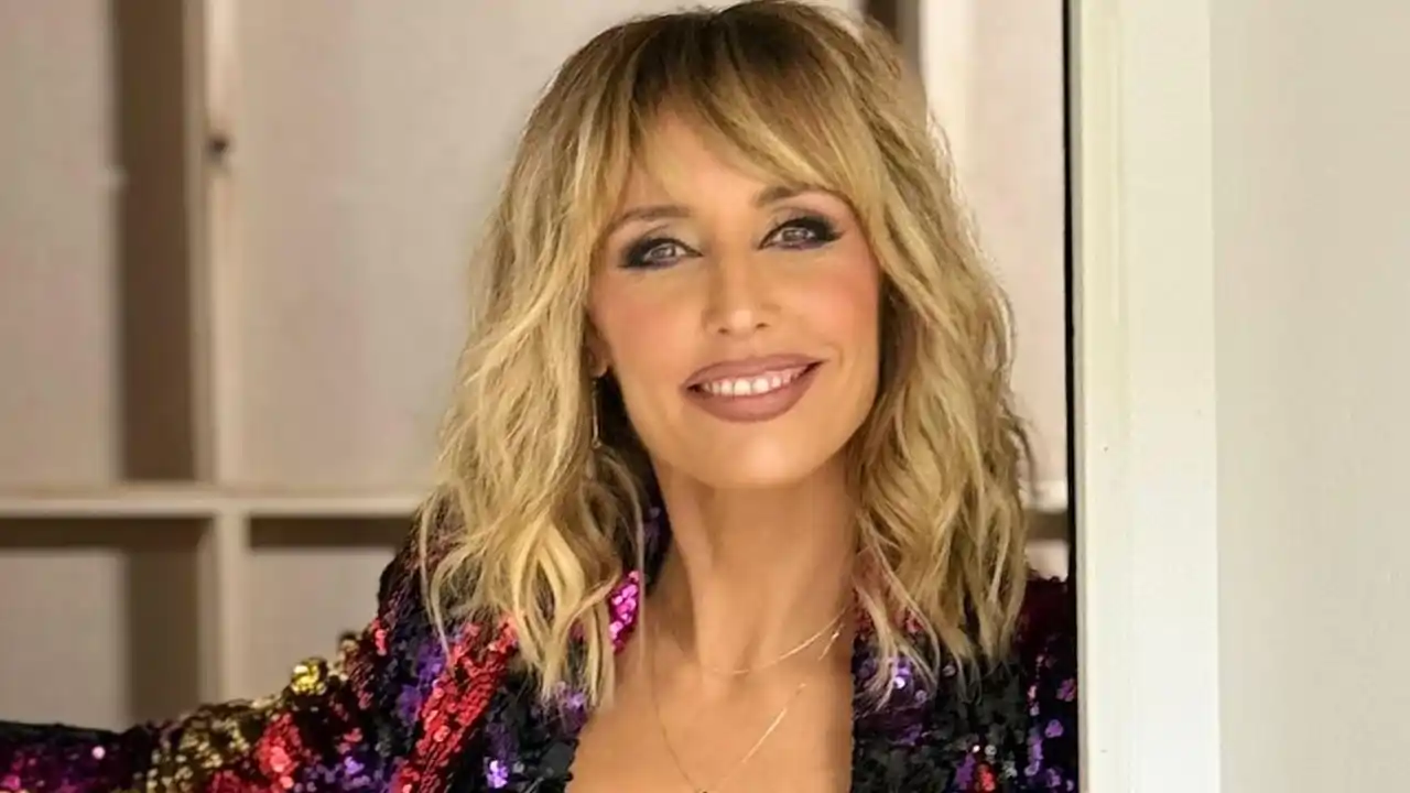 Así es el elegante comedor de Emma García: con una mesa de mármol ...