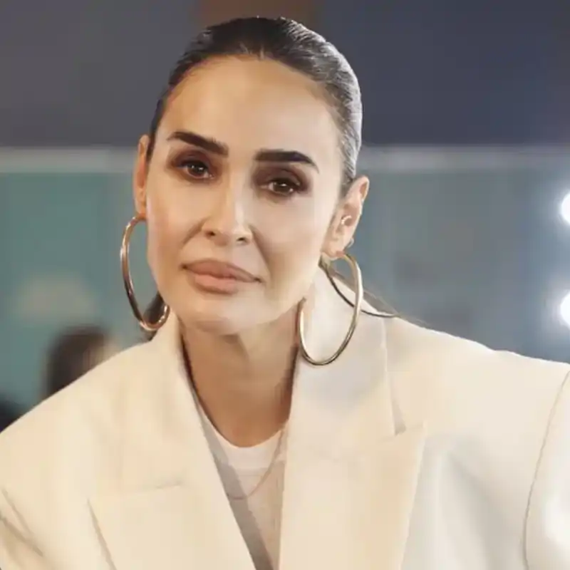 Así es el luminoso dormitorio de Salva Reina y Kira Miró: en suite, con ...