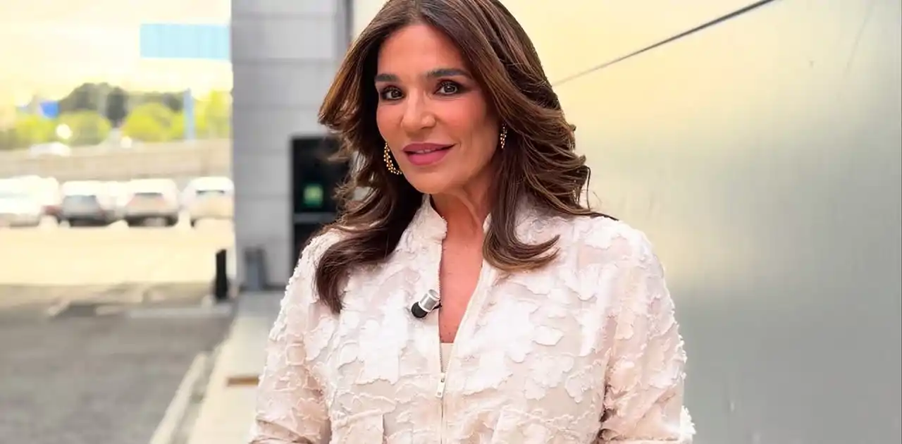 El espectacular cambio del salón de Raquel Bollo con su nueva alfombra ...